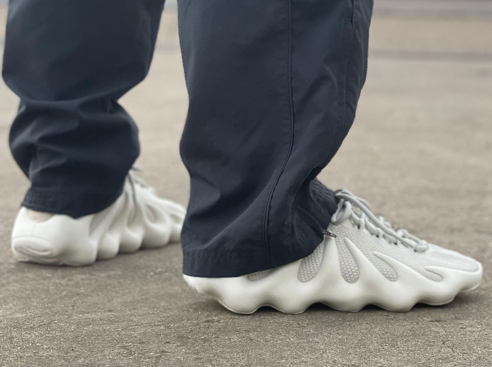 YEEZY 450 Cloud White - An Exoskeleton For Your Feet
